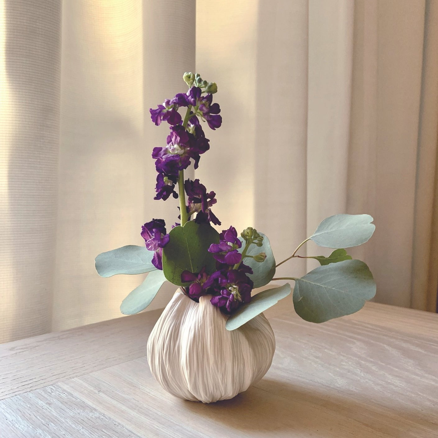 porcelain vase – Kate Pak